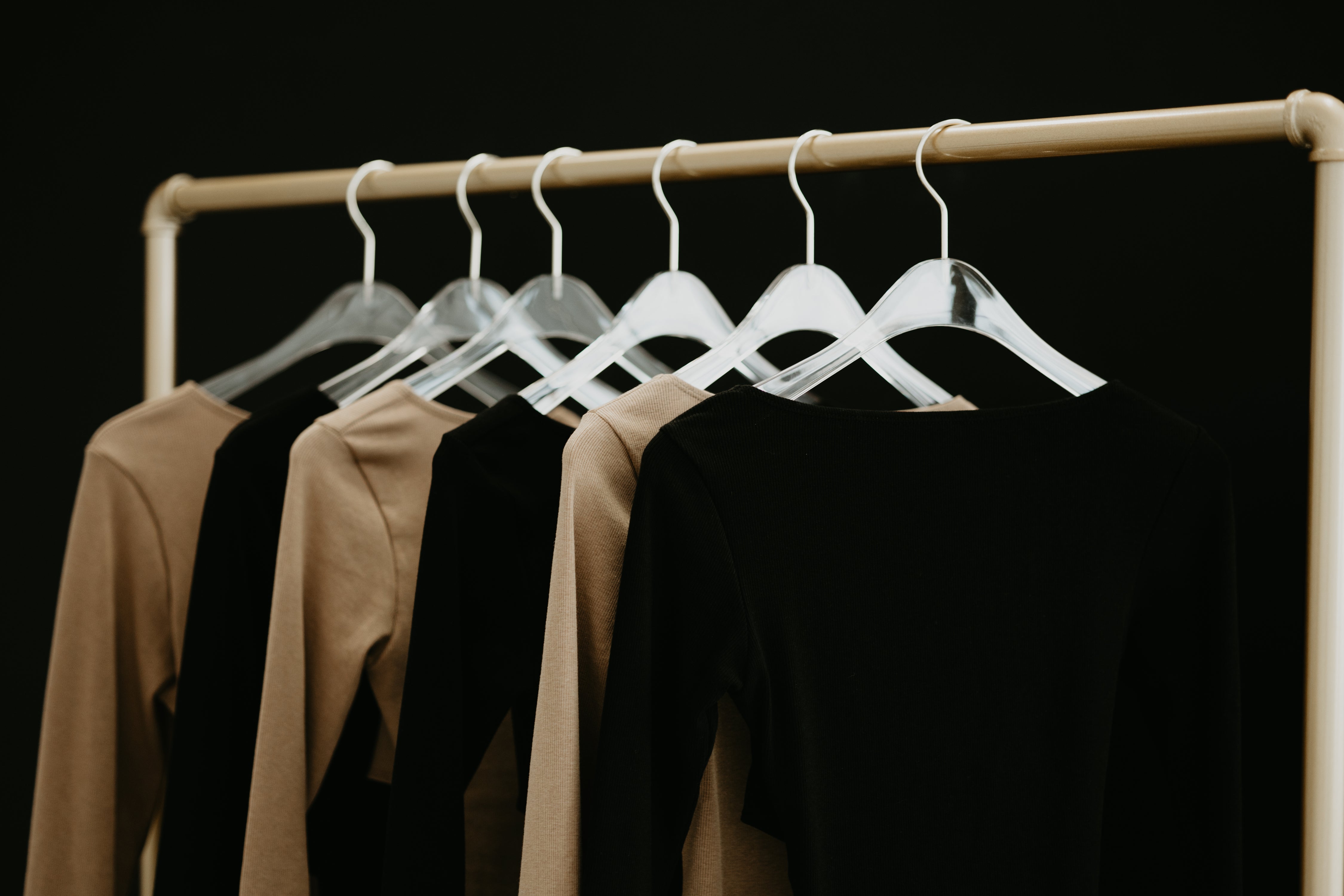 Betty x Bow | Feminine Fashion